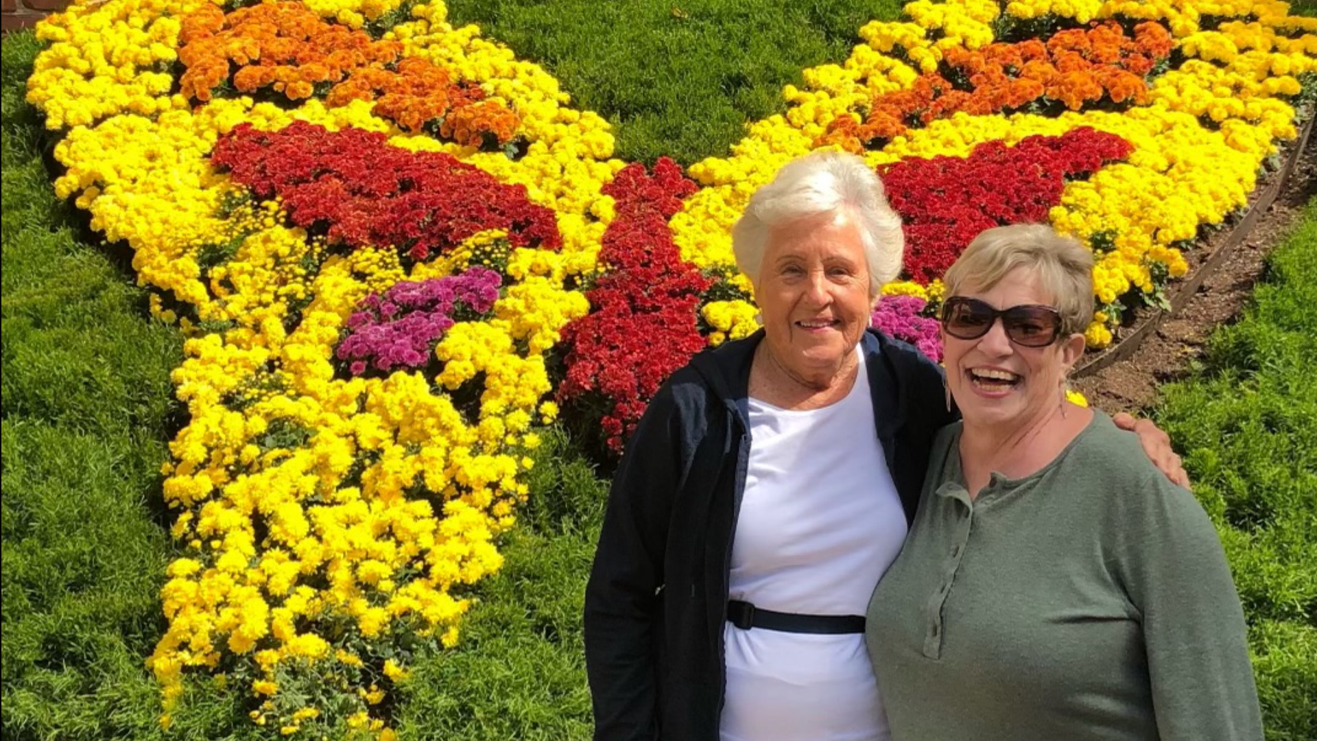 Grandmother rides roller coasters to stay young at heart | wbir.com