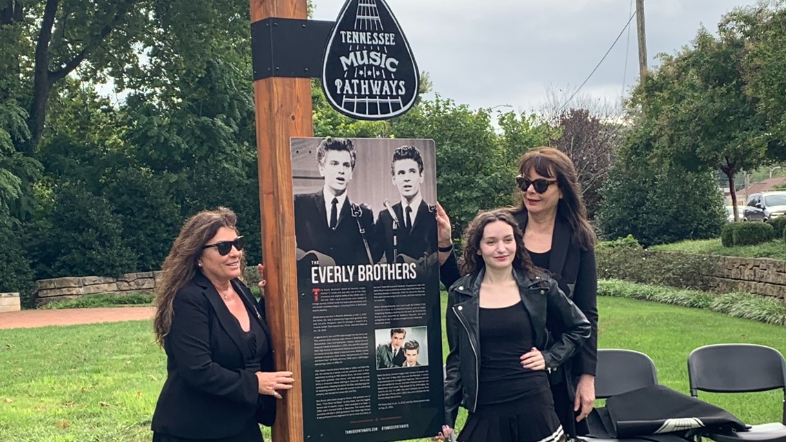 State unveils marker to Everly Brothers at Knoxville park | wbir.com