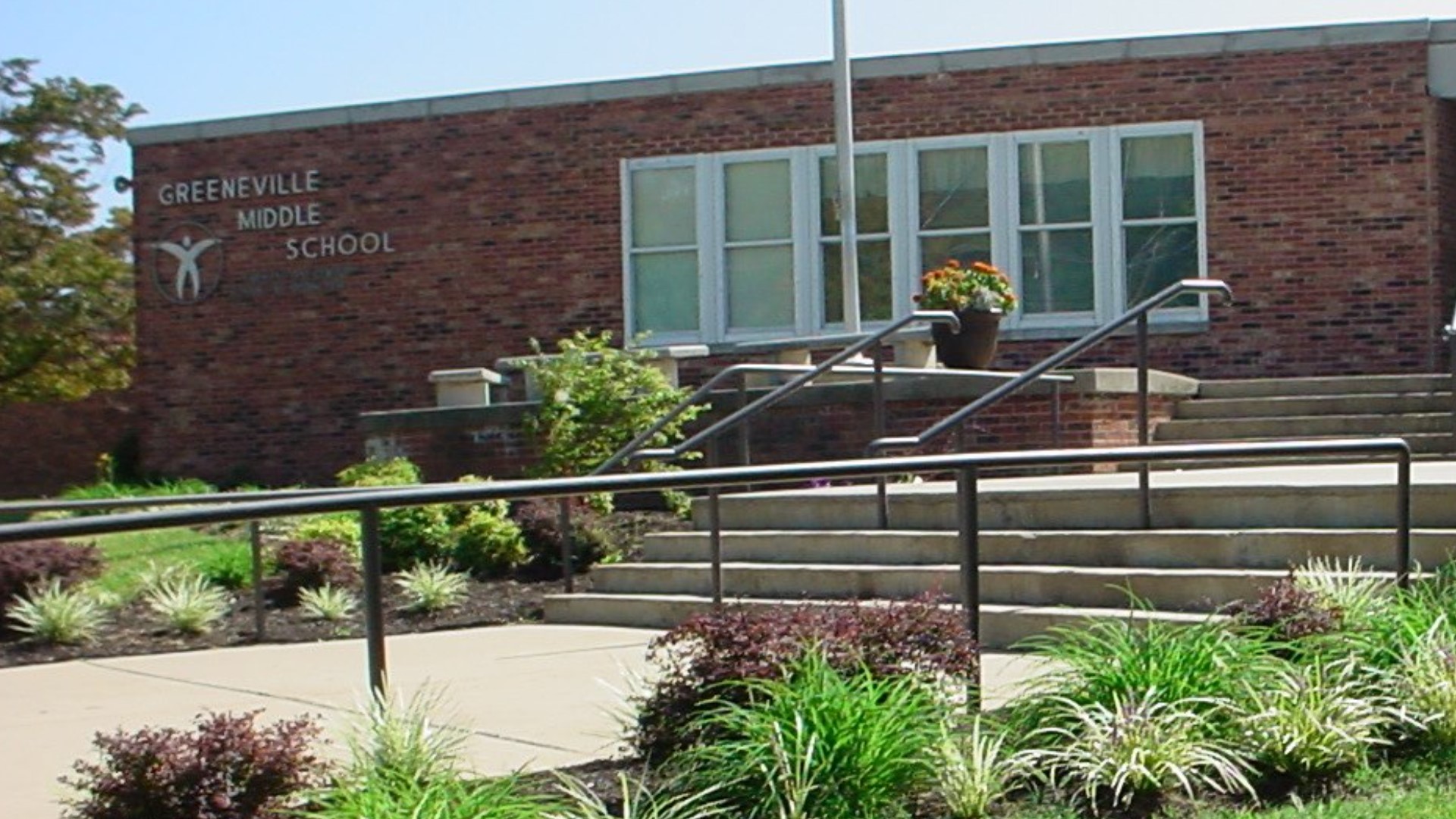 Greeneville community rallies behind 12-year-old following medical emergency at football ...