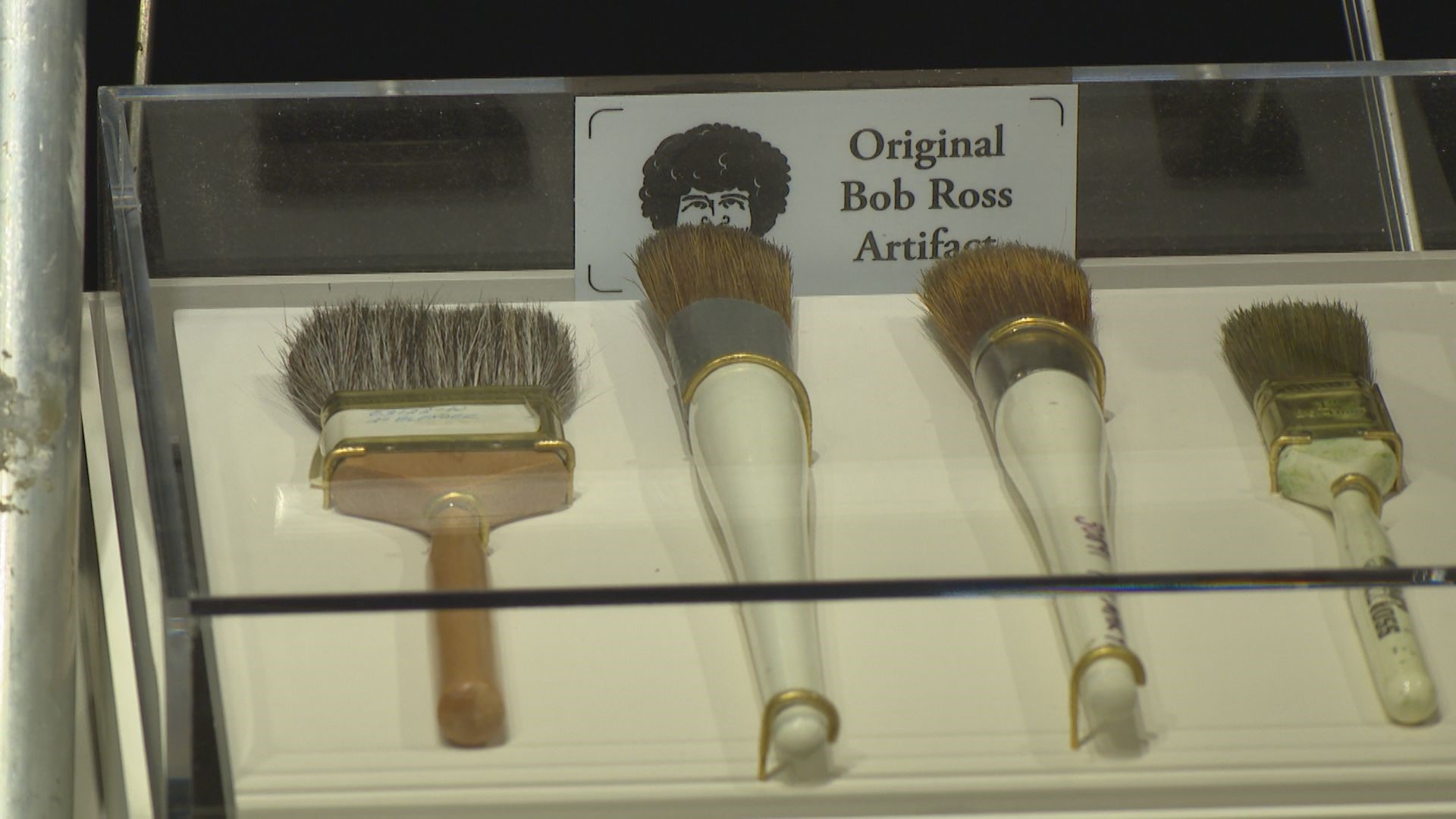The 'Bob Ross Experience' in Muncie welcomes painting fans | wbir.com