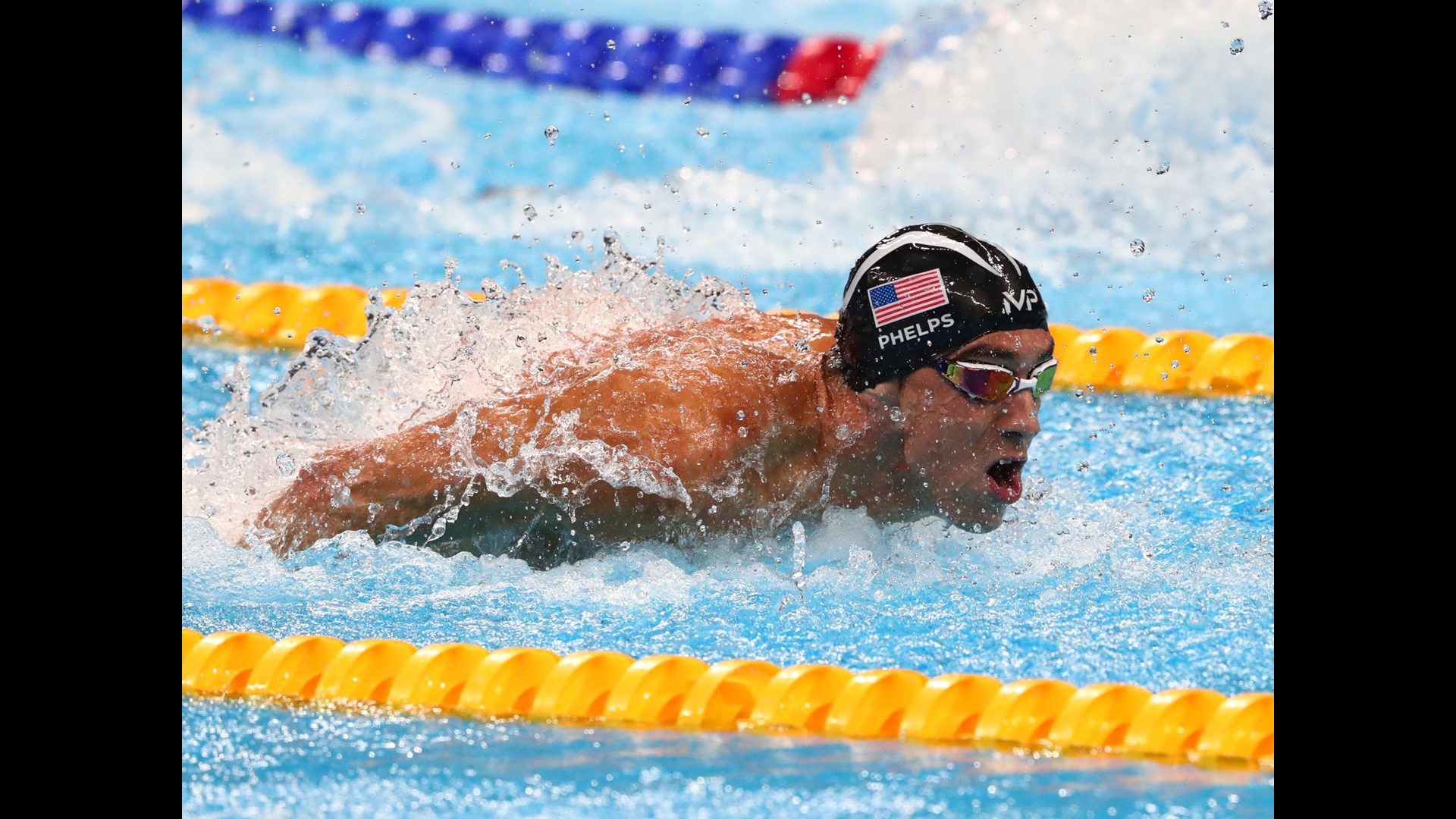 Michael Phelps' face before his event was intense, and the Internet ...