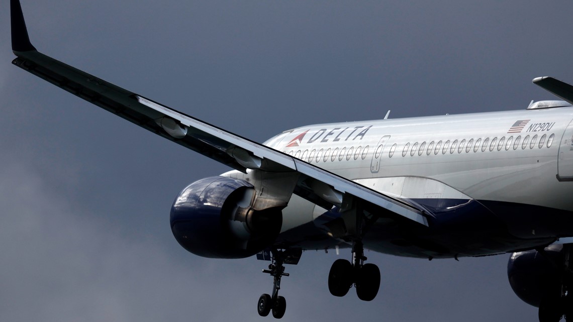 Diarrhea plane episode Atlanta to Barcelona flight goes viral | wbir.com