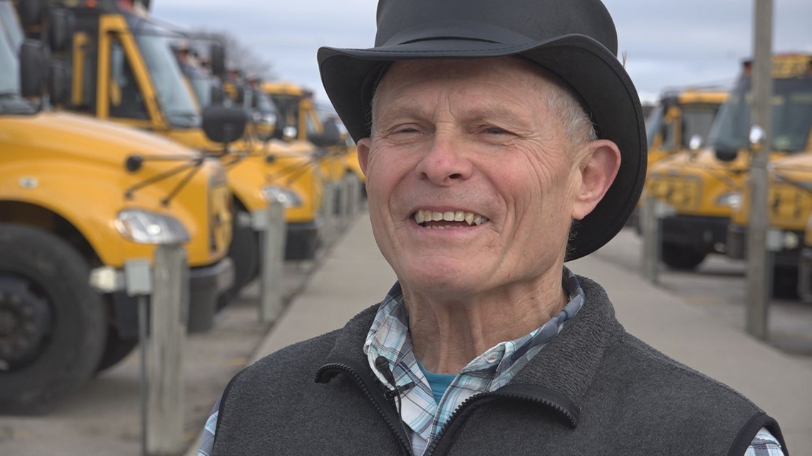 Bus driver in Muskegon goes above and beyond for students | wbir.com